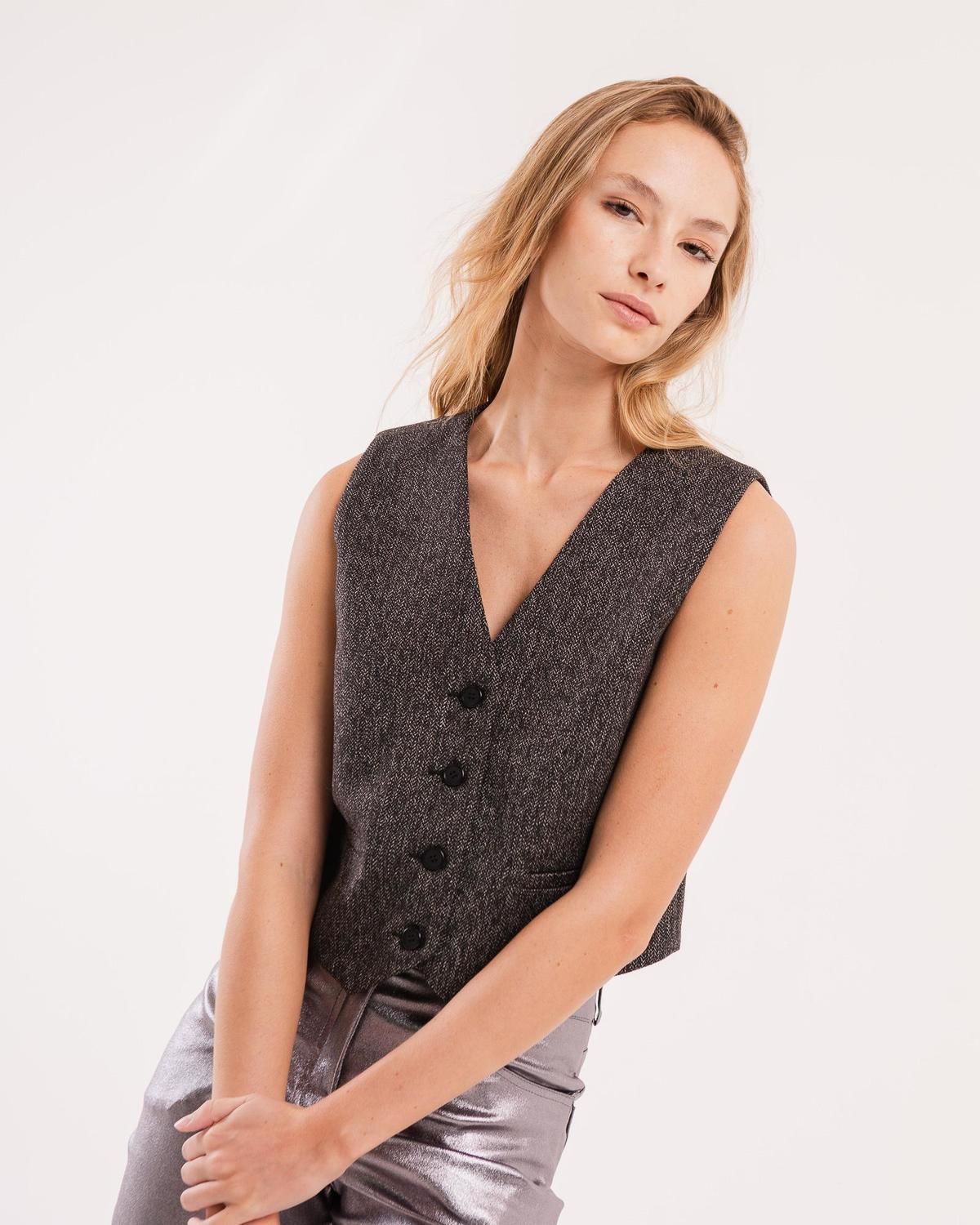 Chalecos y kimonos - Moweek - Encontrá lo mejor de la moda local